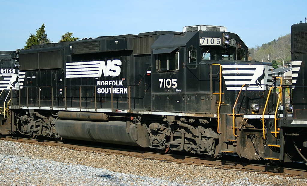 NS 7105